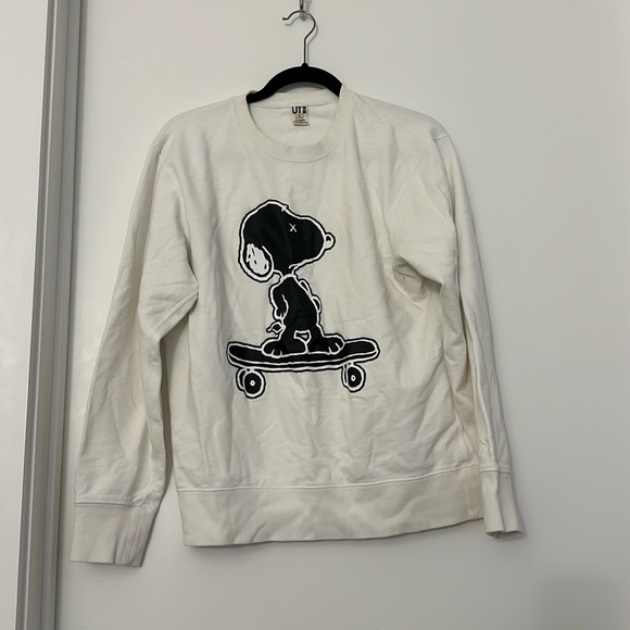 Uniqlo x KAWS | Sweaters | Uniqlo X Kaws Snoopy Collab Sweater | Poshmark